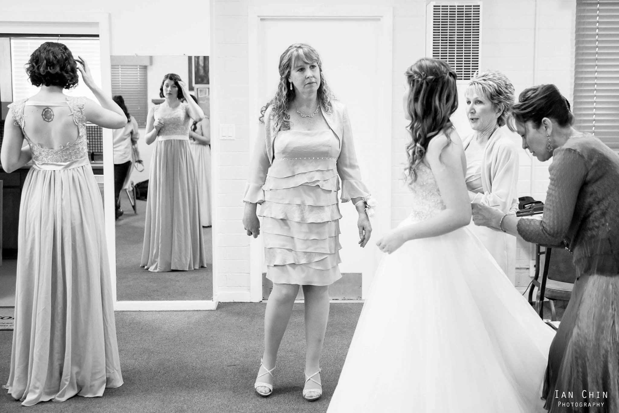 DeTurk Round Barn Wedding - Santa Rosa Wedding Photographer